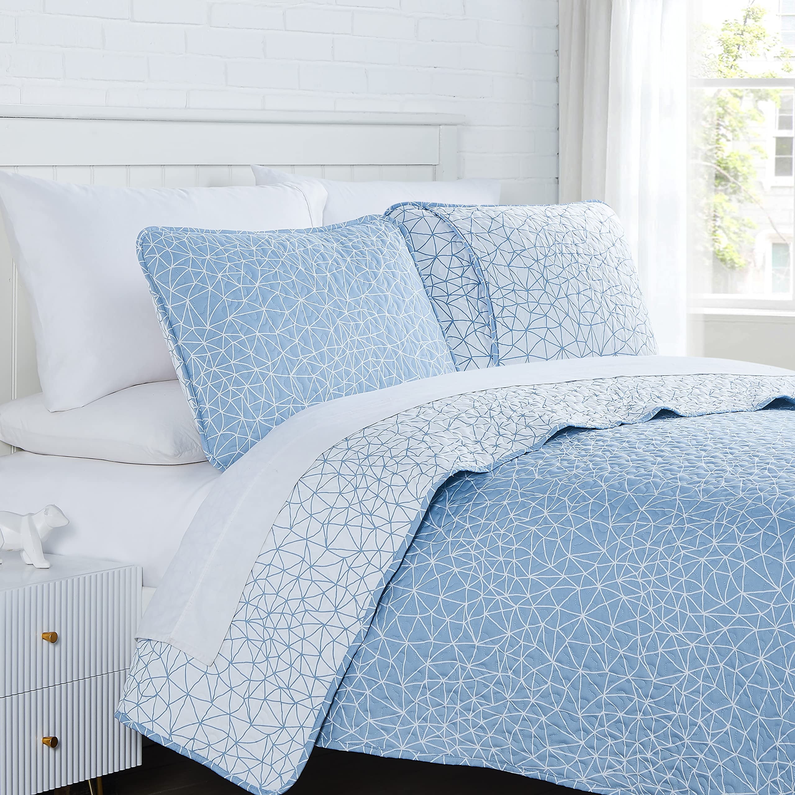 Southshore Fine Living, Inc. Modern Quilt Set Lightweight, Coverlet ...
