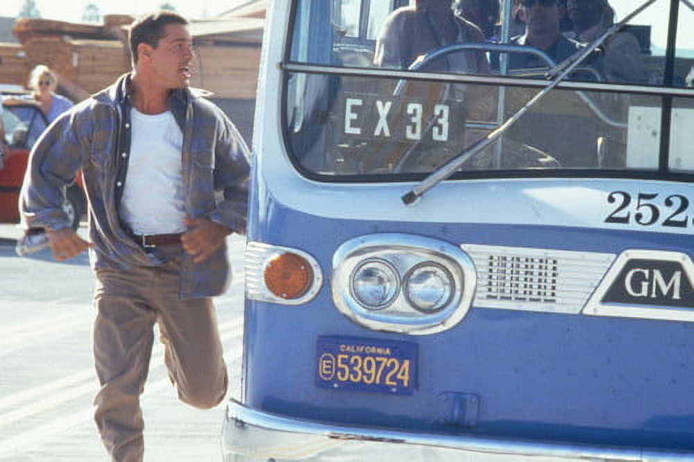 Speed Keanu Reeves 24x36 Poster running by bus - Walmart.com