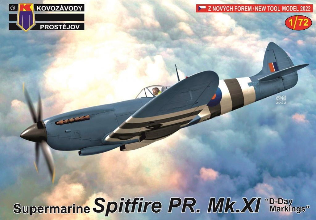 Spitfire PR Mk XI in RAF, RCAF, USAAF D-Day Markings (1/72 model kit ...