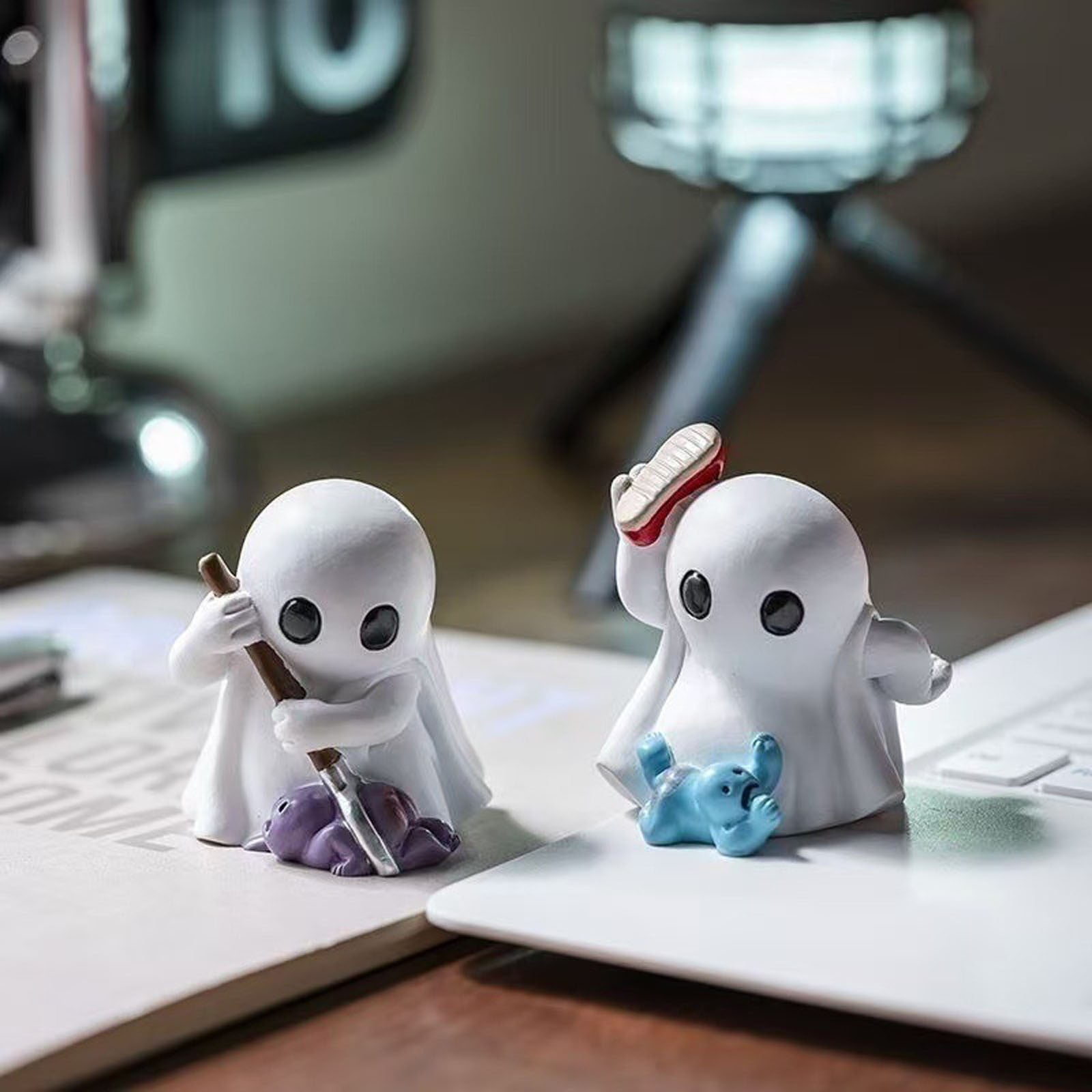 Spooky Ghost Statue | Mini Resin Figurine | Stress Relief Desk Ornament ...