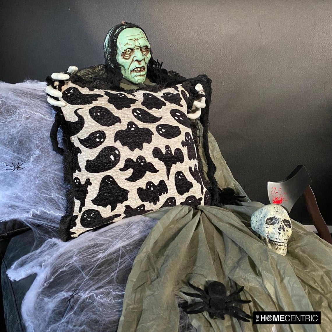 Spooky Halloween Ghost Throw Pillow cover Black 18"x18" (45x45 cm ...