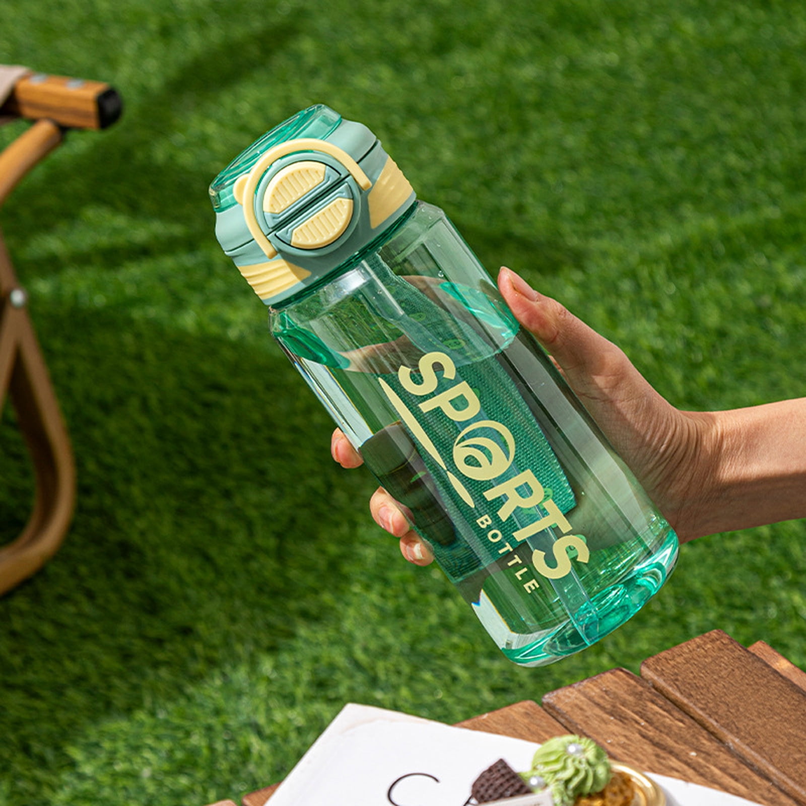 Sports Water Bottle,Simple and Gradient Plastic Water Bottle With Strap ...