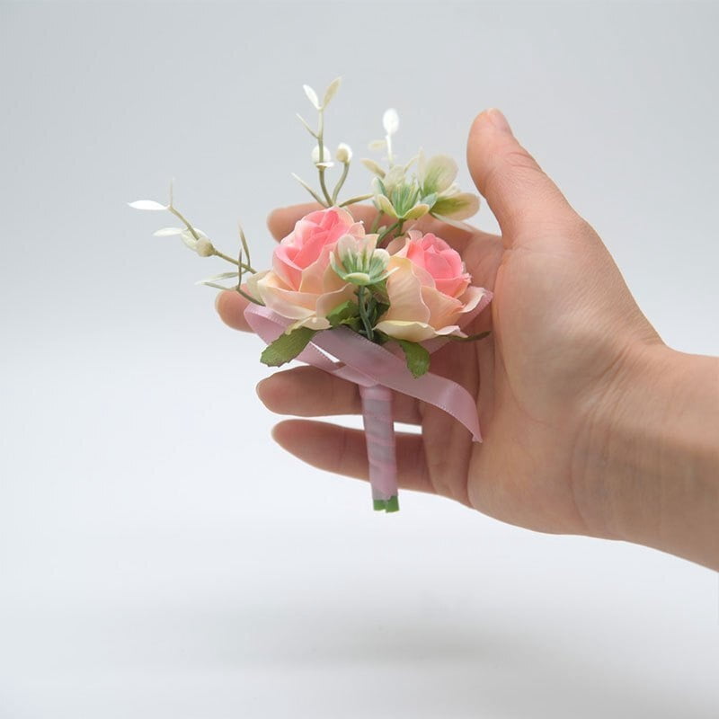 Spring Outdoor Wedding Corsage for Groomsmen and Bridesmaids ...