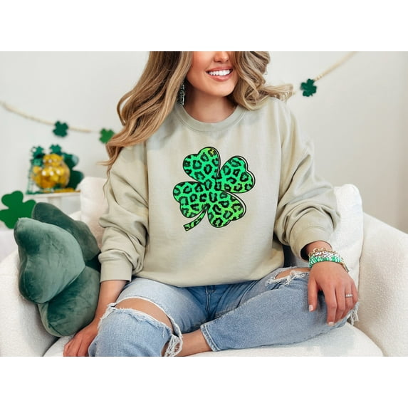 St. Patricks Day T-Shirt, Leopard Print Shamrock, Women's Saint Paddys ...
