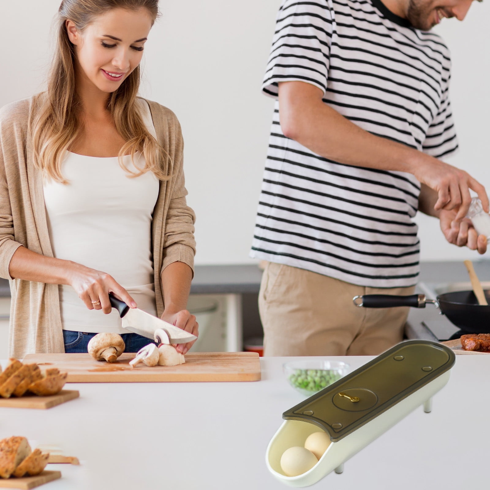 StSilkitty Innovative Snap Lock Egg Storage Box with Transparent Window ...