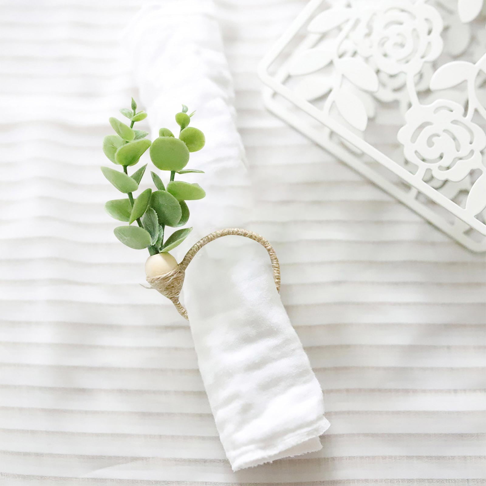 Stainless Steel Flatware Set Simple And Natural Wood Table Napkin Rings ...