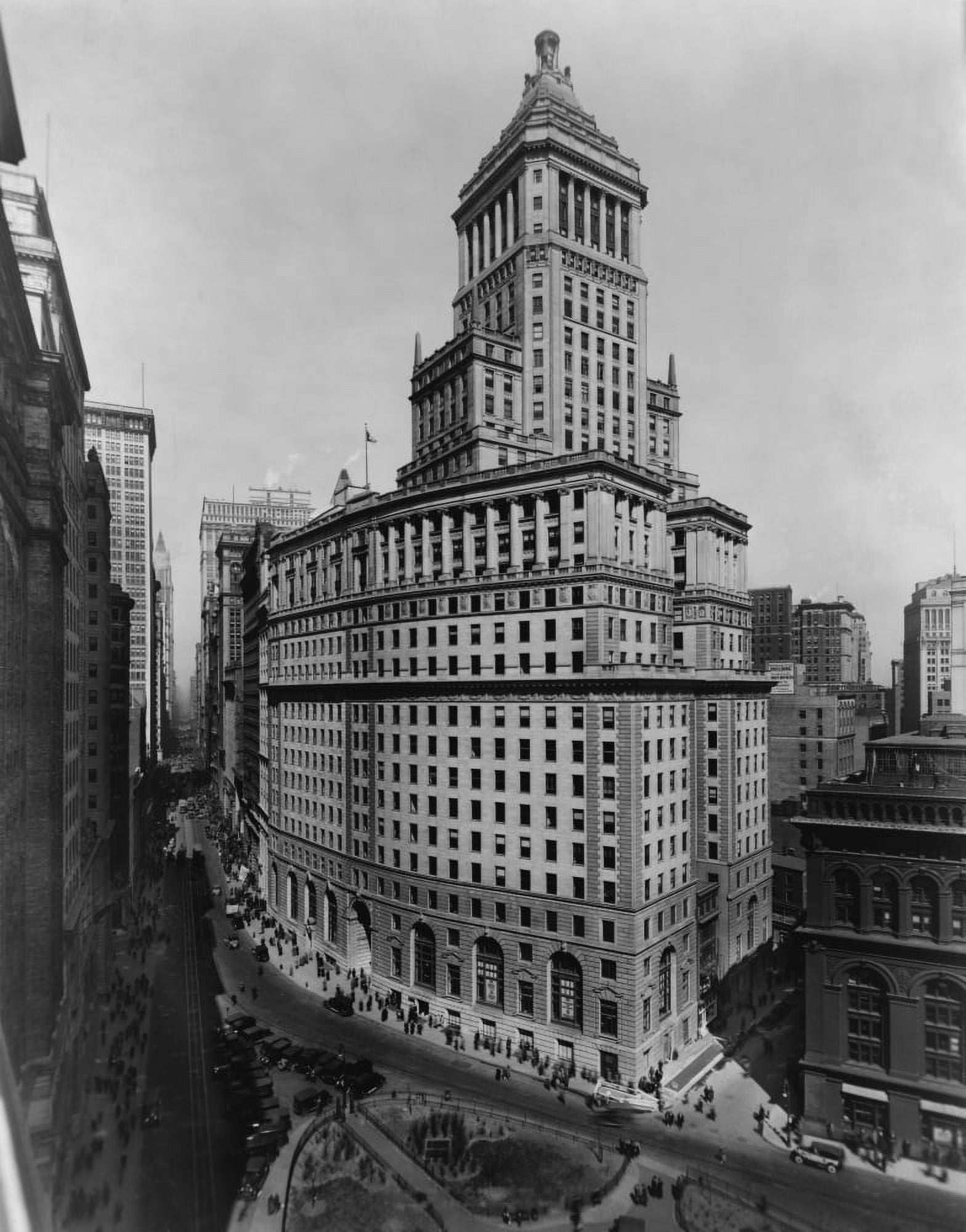 Standard Oil Building At 26 Broadway Has A Complex Architectural ...