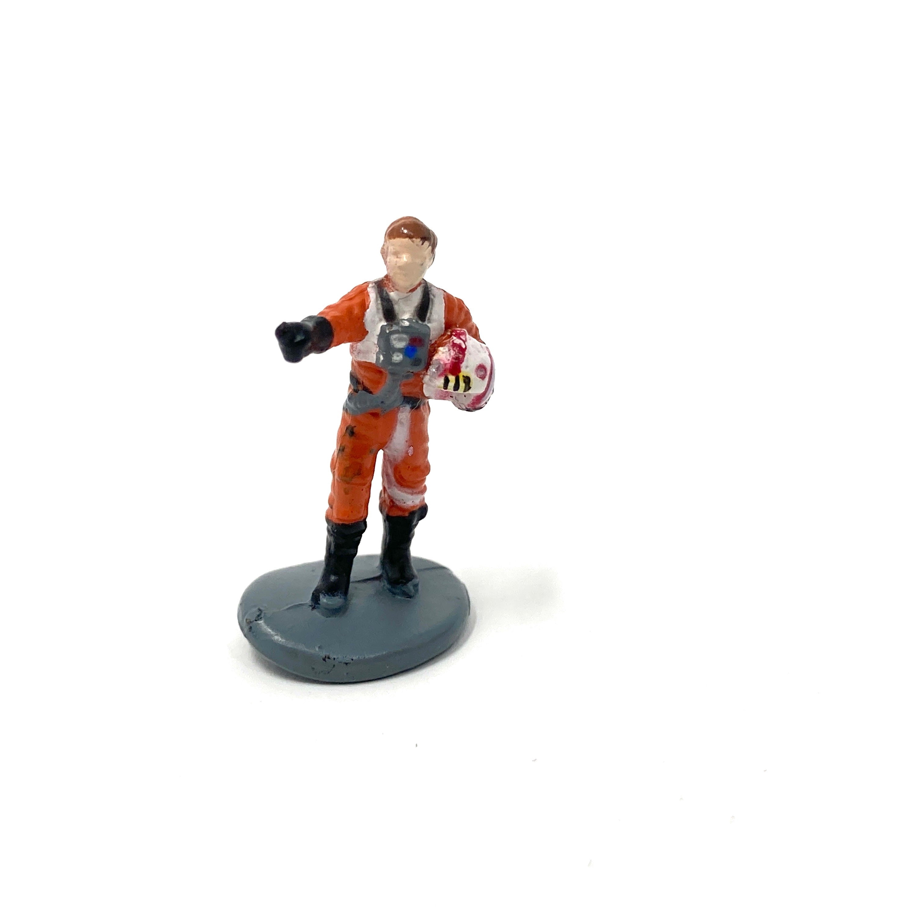 Star Wars Micro Machines 1'' Rebel Pilot Holding Helmet Miniature ...