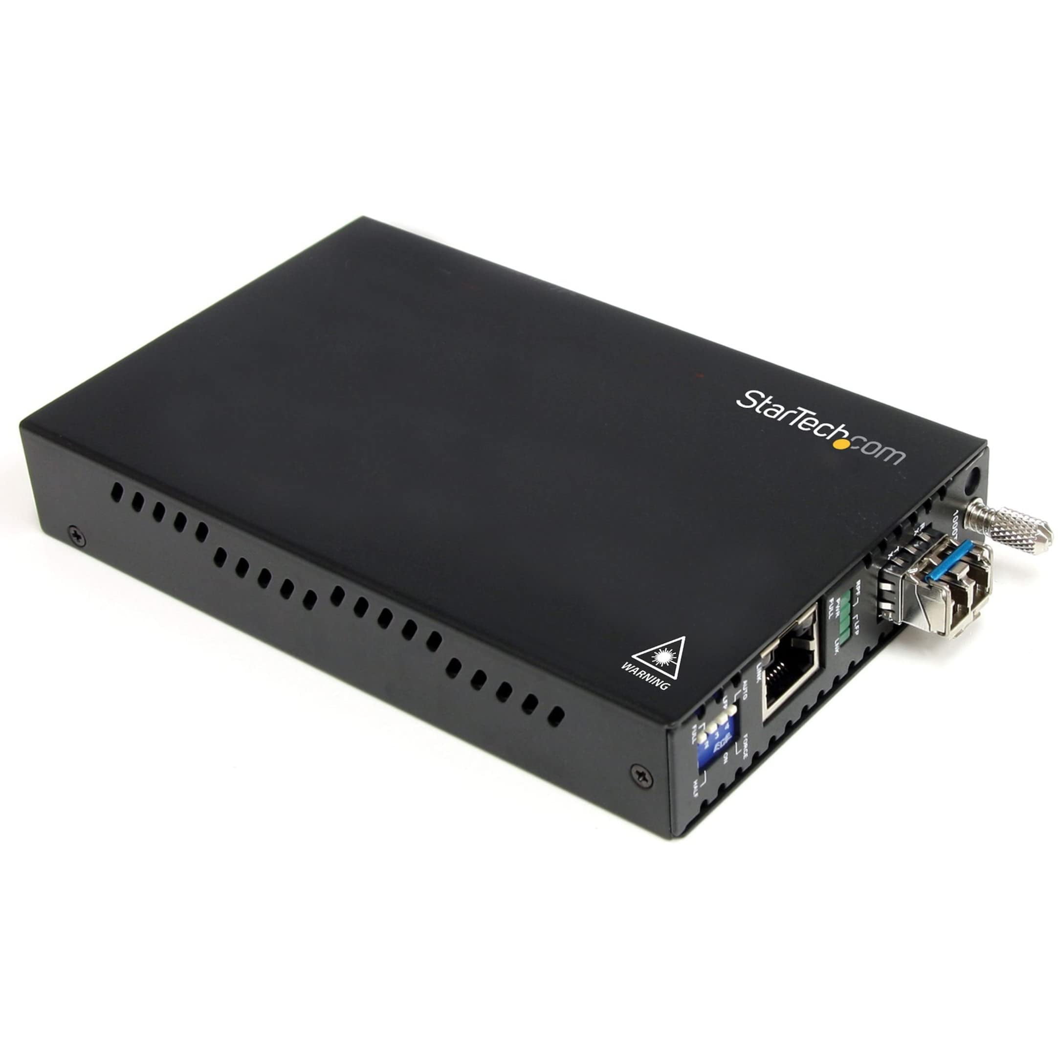 StarTech.com Multimode (MM) LC Fiber Media Converter for 1Gbe Network - 550m Range - Gigabit ...