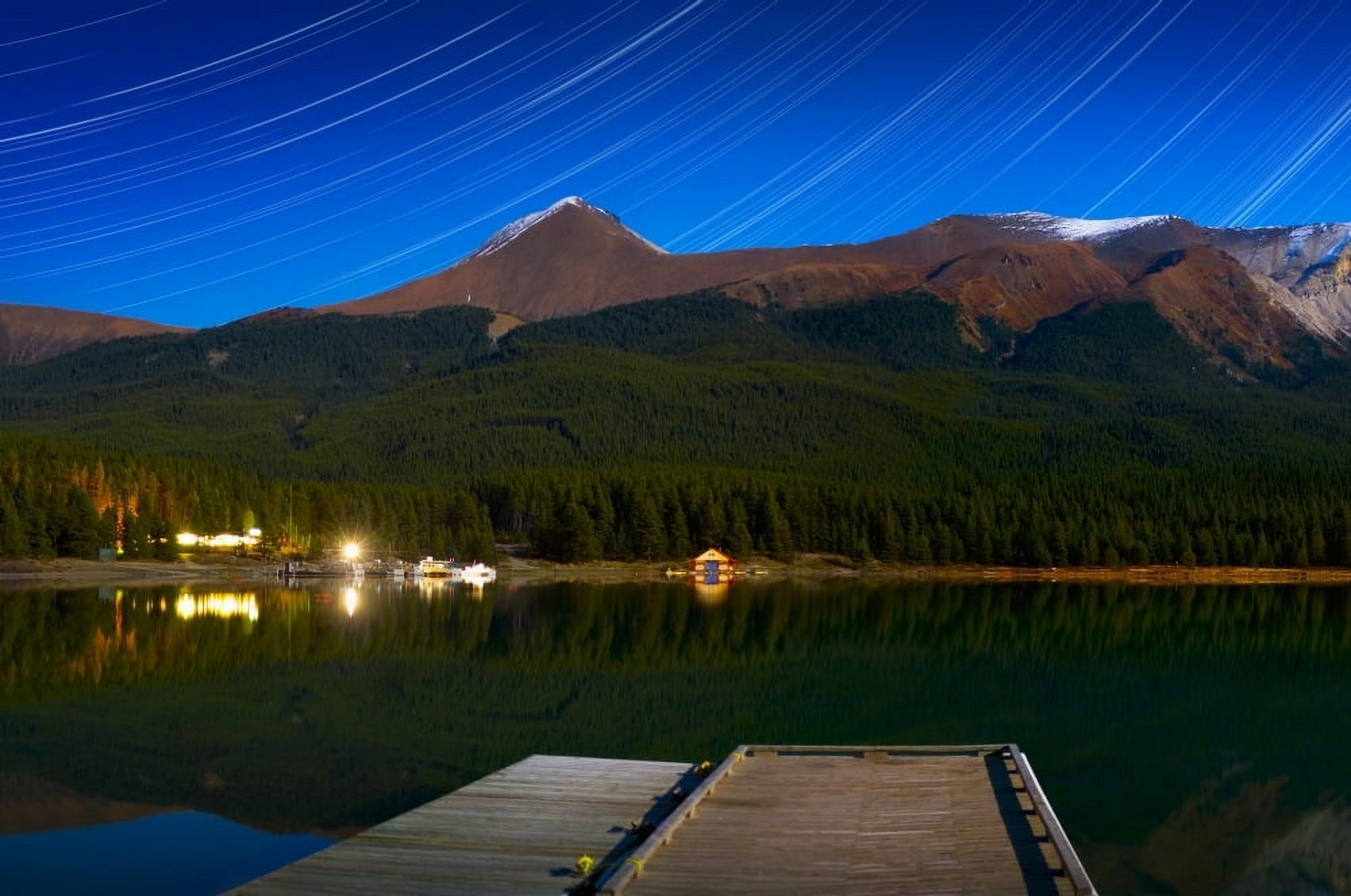 Starry Night Of Mountains And Lake Maligne Lake Jasper National Park ...
