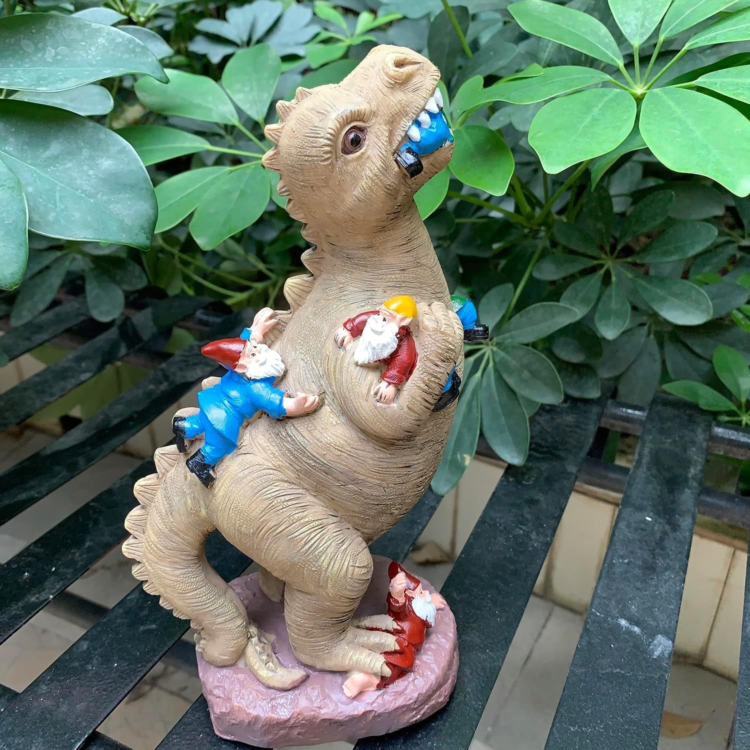 Statue Garden Dinosaur Eating Gnomes Dinosaur Statues Decor, Funny ...
