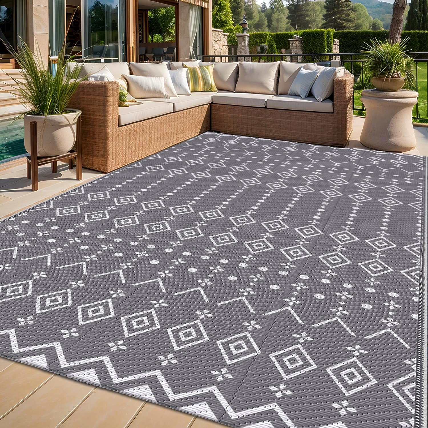 StepRite 5’ x 8’ Reversible Outdoor Rug, Waterproof Plastic Straw Rug ...