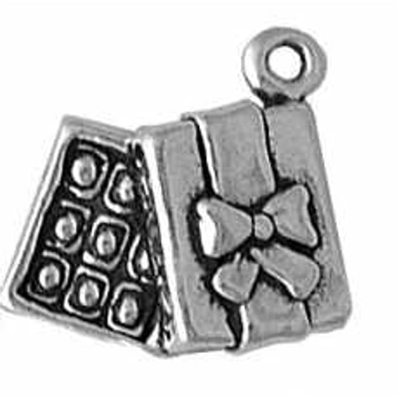 Sterling Silver 8" 4.5mm Charm Bracelet With Attached Open Gift Box Of ...