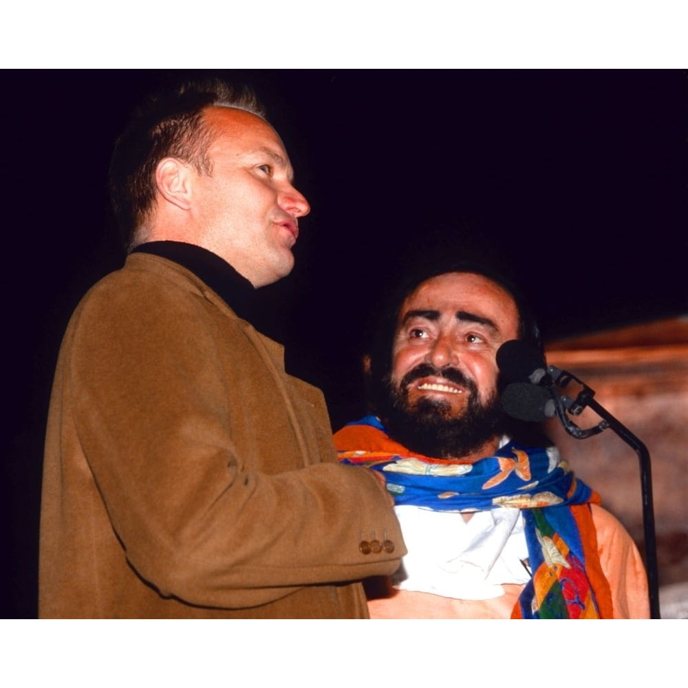 at MusiCares Waldorf Astoria Hotel New York Feb 23 1998. ph: Ron ...