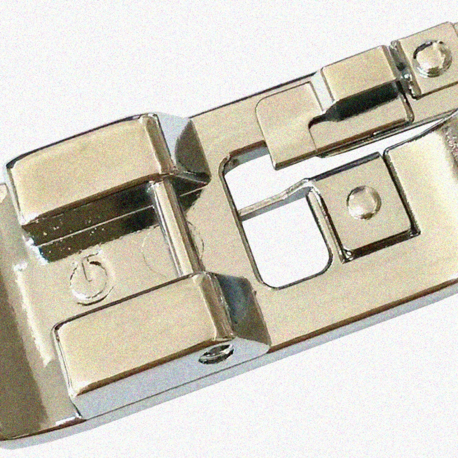 StitchGuard Overcast Foot - Perfect Fit for Juki, Janome & More ...