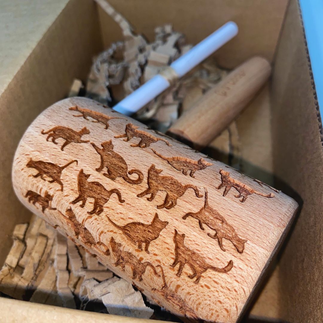 Stodola Engraved Mini Rolling Pin with BEAUTIFUL CATS Pattern - Walmart.com