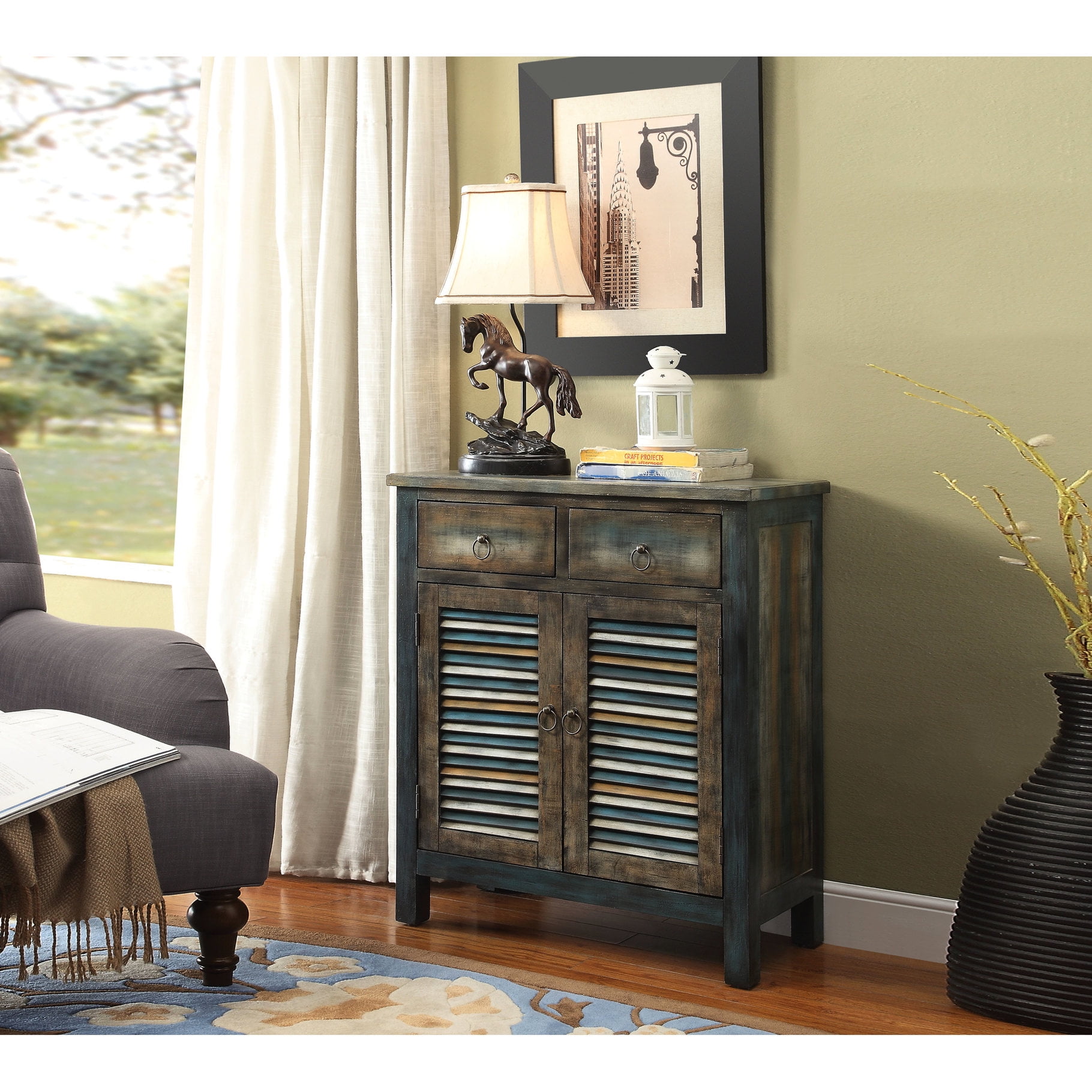 Straight Square Legs - Shutter Doors for Display - Dining Area ...