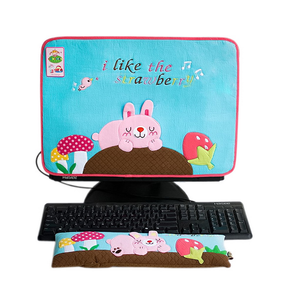 [Strawberry] Embroidered Applique Fabric Art 17 inch Monitor Screen ...