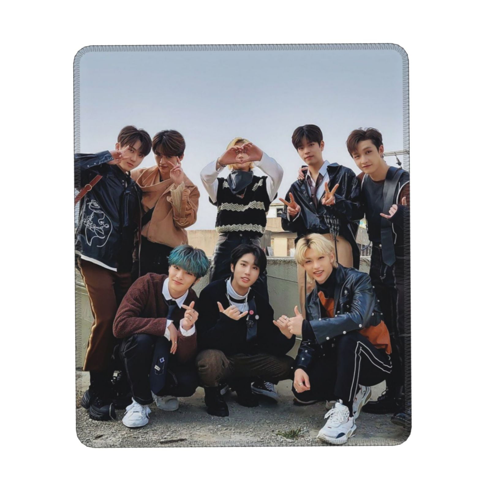 Stray Kids Desk Mat, Gaming Mouse Pad Mat with Non-Slip Base Stitched ...