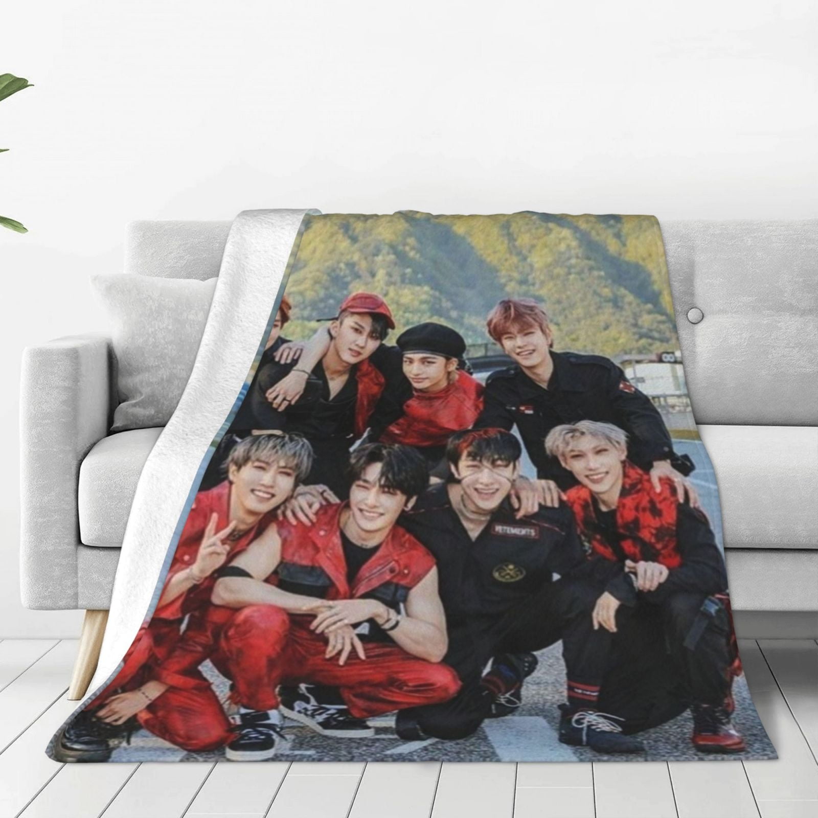 Stray Kids Ultra-Soft Micro Fleece Blanket Throw All Season Fuzzy ...