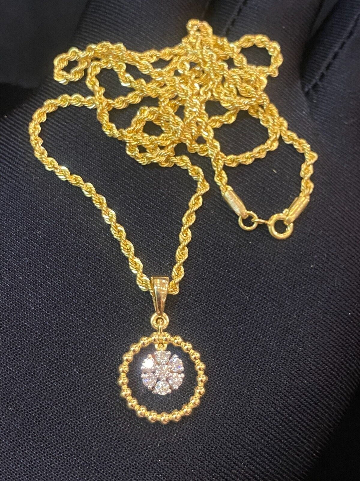 Stunning 0.40 Cts Round Brilliant Cut Diamonds Morningstar Necklace In ...