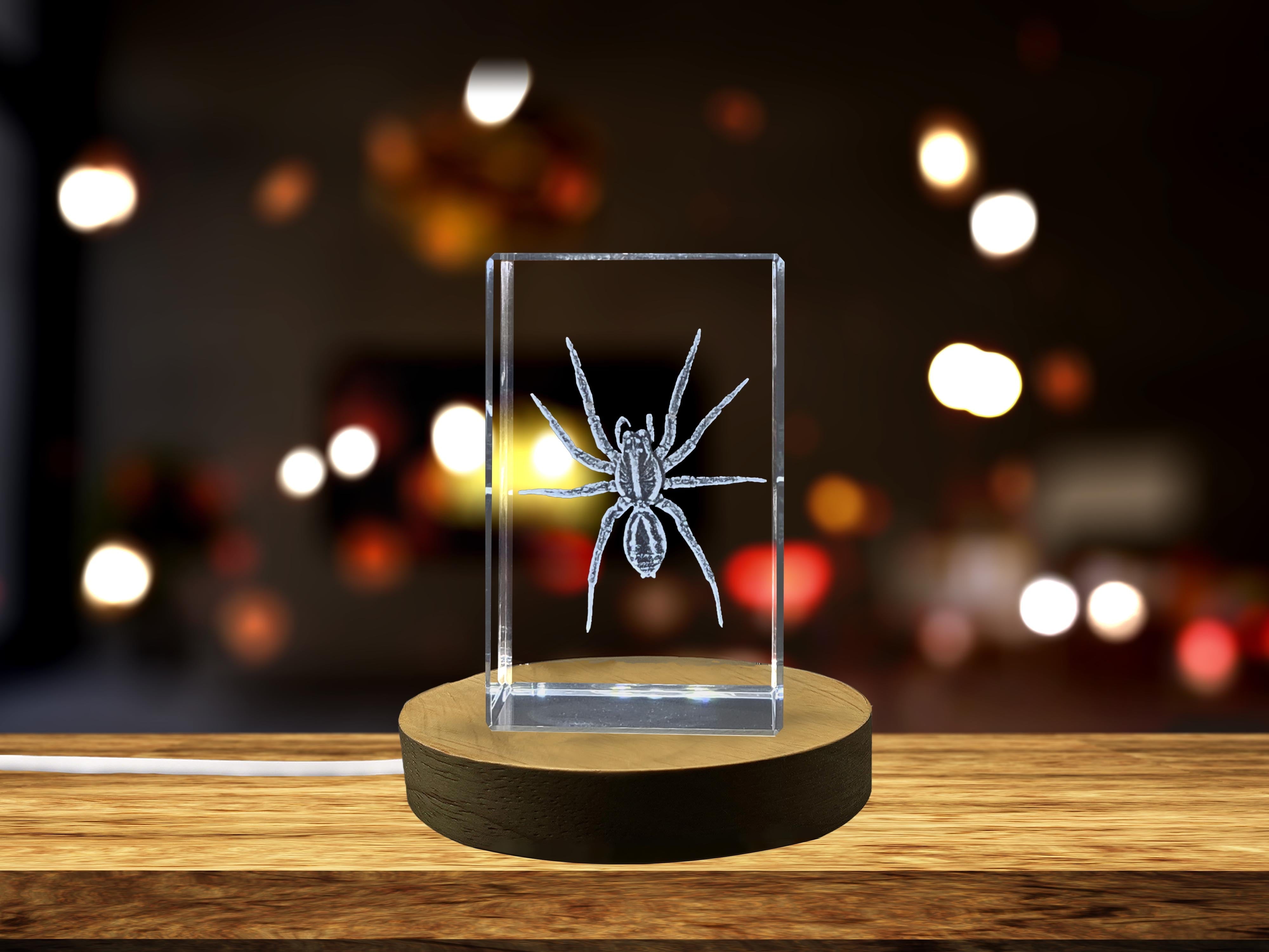 Stunning Crystal Sculpture of a Prowling Wolf Spider | 3D Spider Decor ...