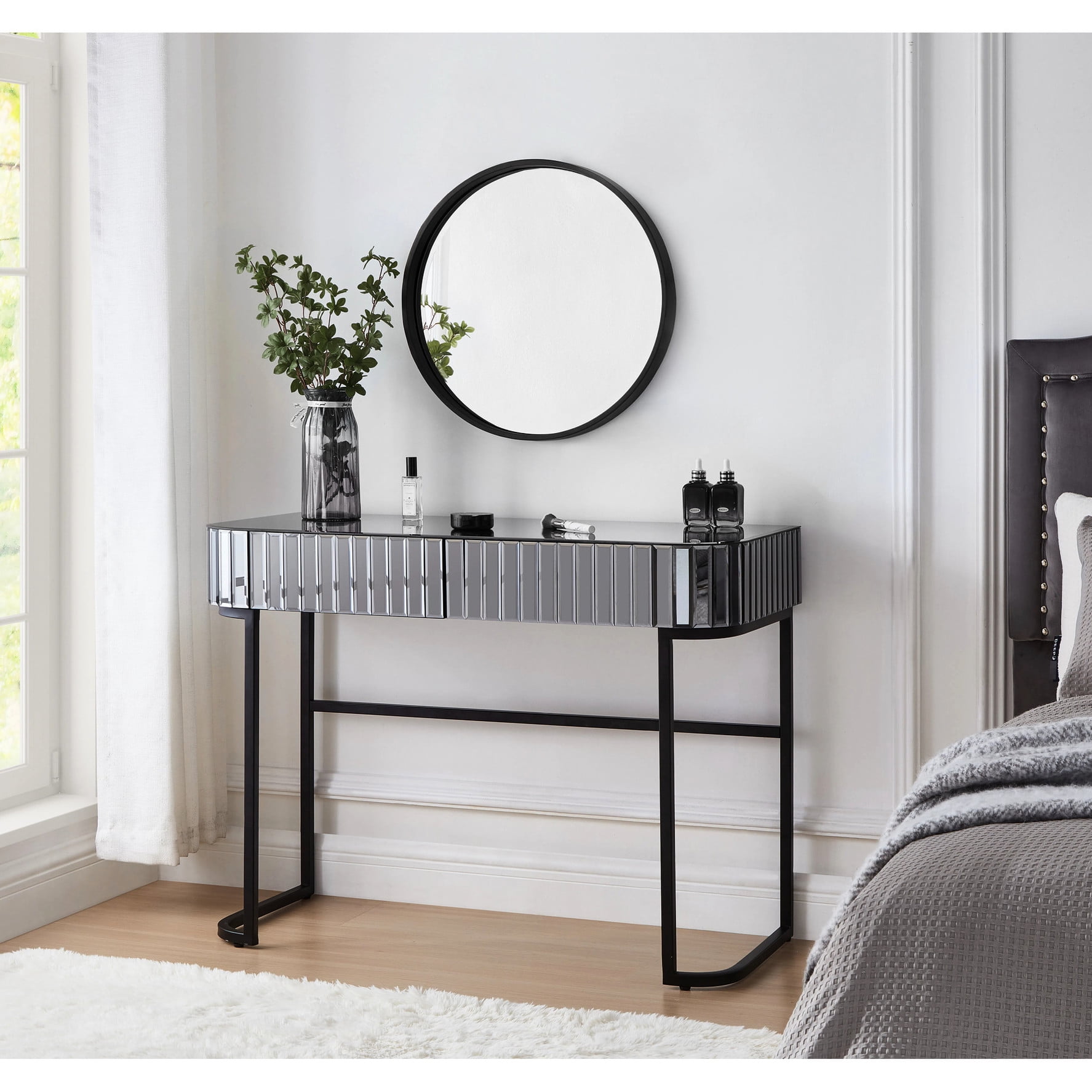 Stylish Gray Mirrored Vanity Table / Multi - functional for Various ...