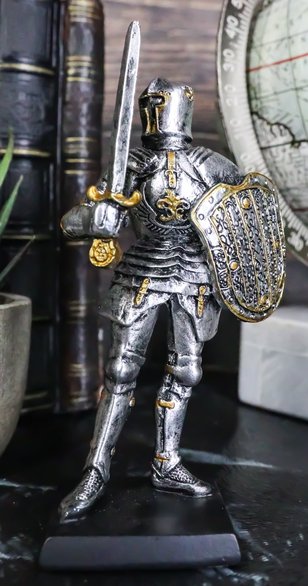 Suit Of Armor Medieval Knight Guard With Broad Shield and Sword Mini ...