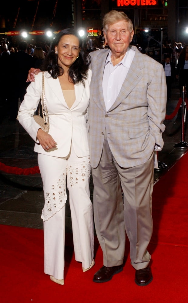 Sumner Redstone And Sherry Lansing At The Premiere Of Sky Captain And ...