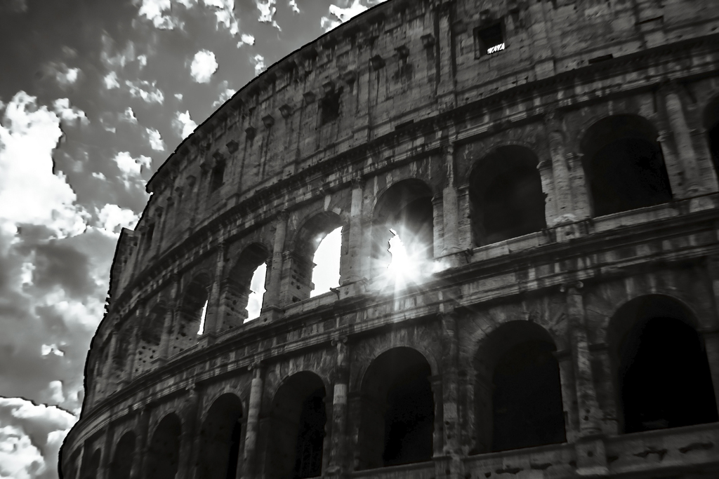 Sun Through The Colosseum Rome Italy Amphitheatre Artistic Fine Art ...
