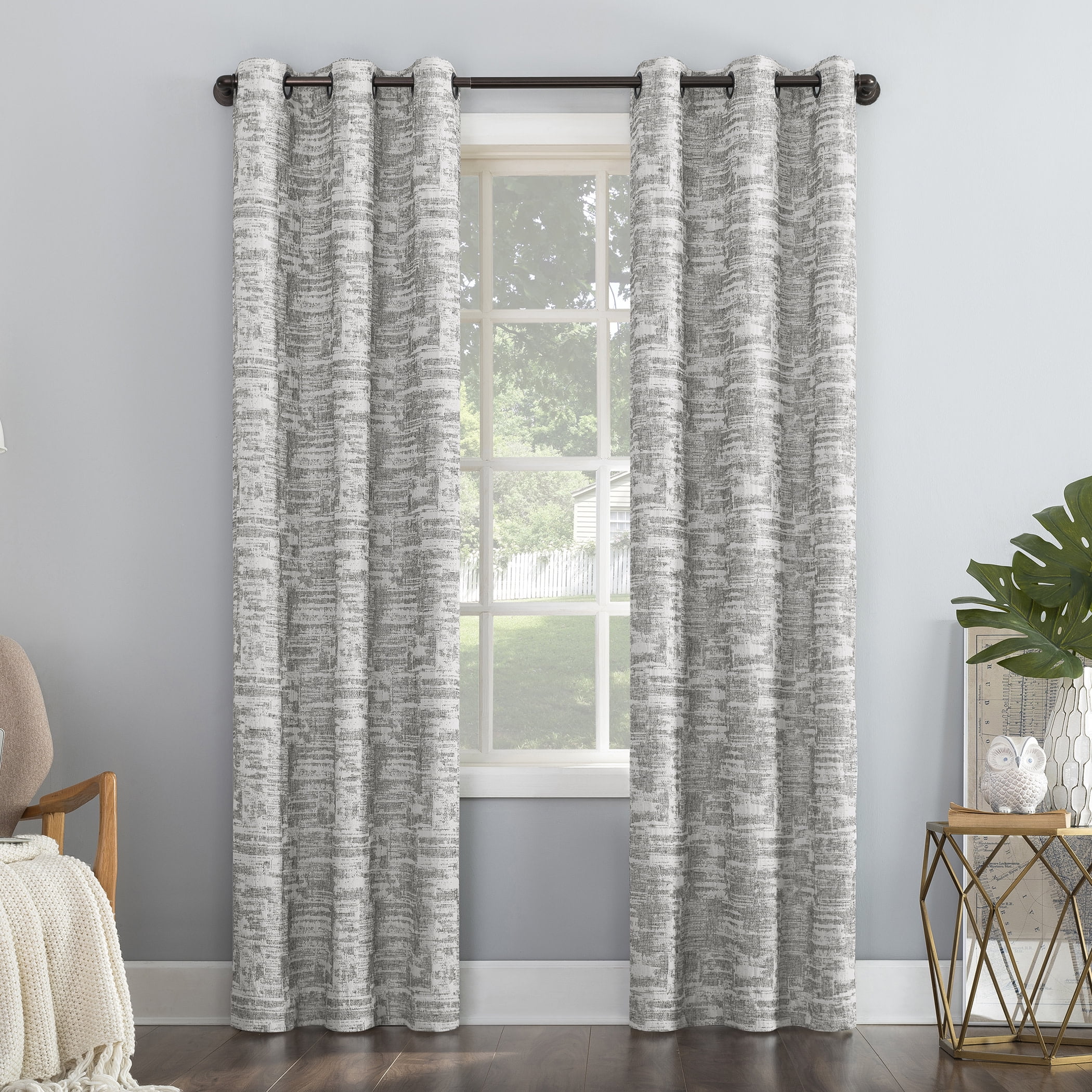 Sun Zero Parrish Distressed Grid Thermal Extreme 100% Blackout Grommet Curtain Panel, 40"W x 63 ...