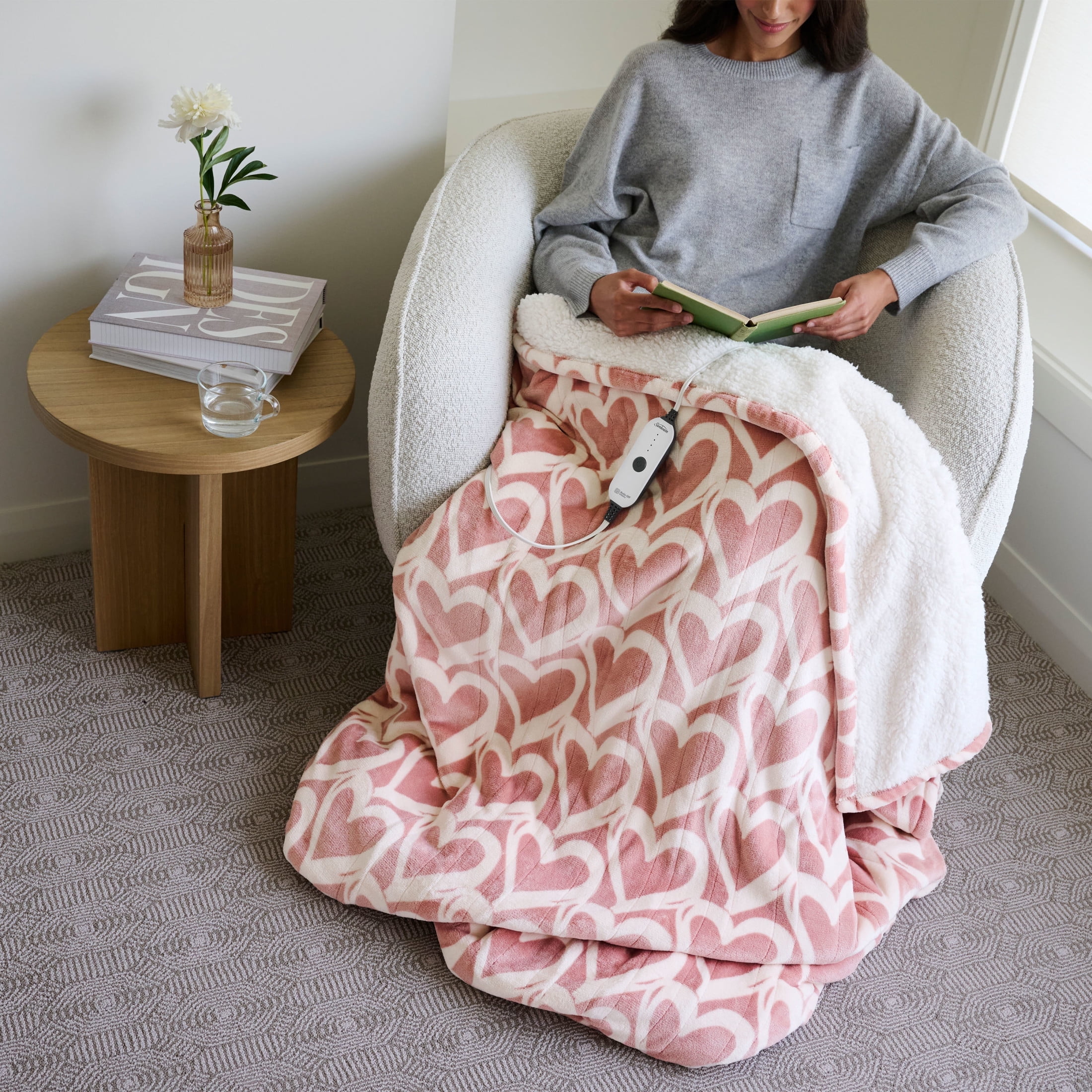 Sunbeam Extra-Long Throw Nordic Velvet Sherpa, Rose Hearts, 4 Heat ...