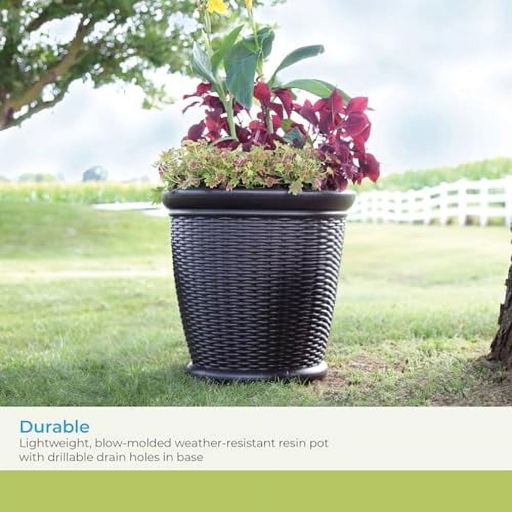 Suncast Wicker Planter w/ Drillable Drain Holes, Decorative Indoor ...