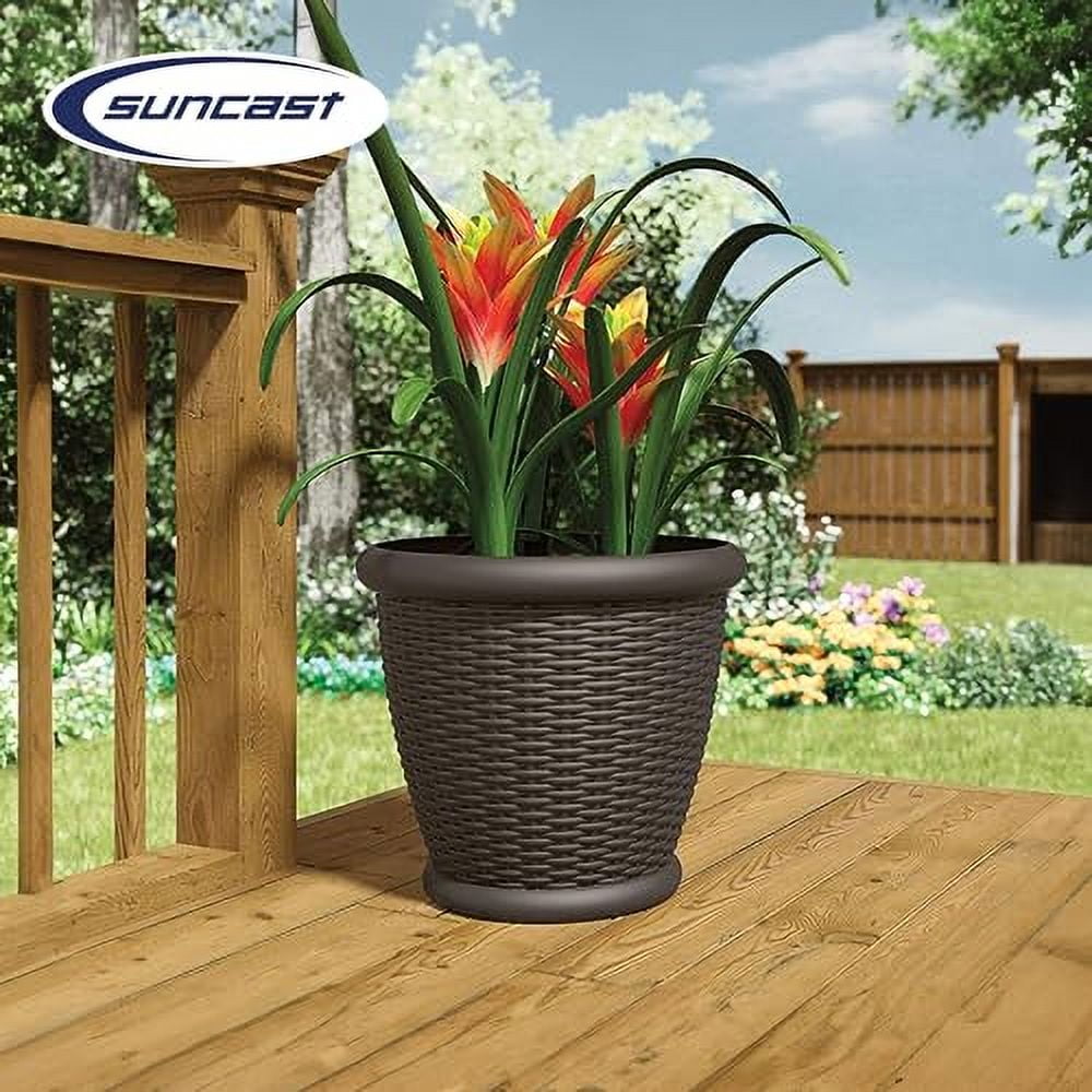 Willow 18 Inch Diameter Durable and Lightweight Decorative Wicker Patio ...