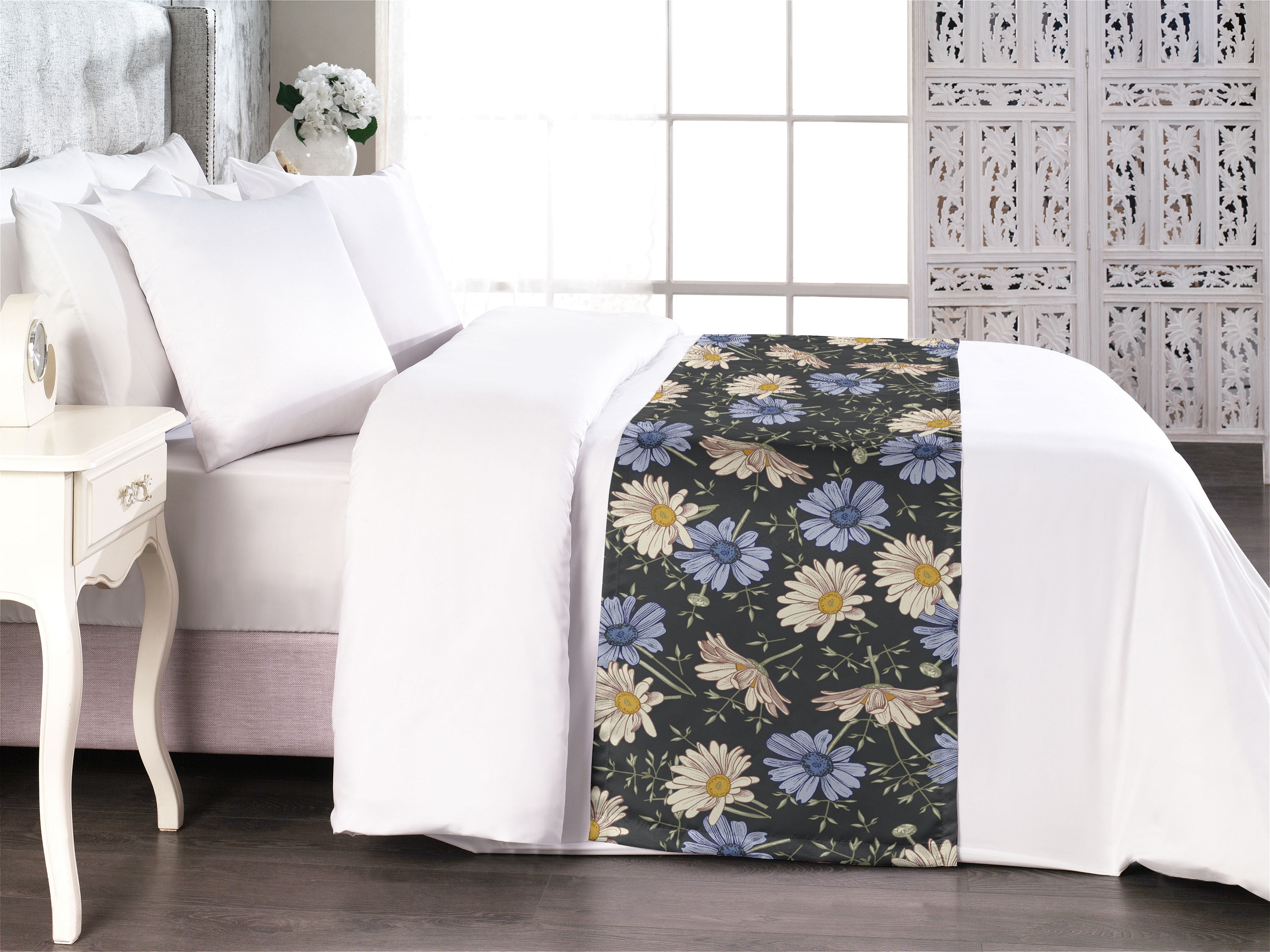 Sunflowers Bed Runner, Simple Design Modern Summer Vibes Floral Pattern ...