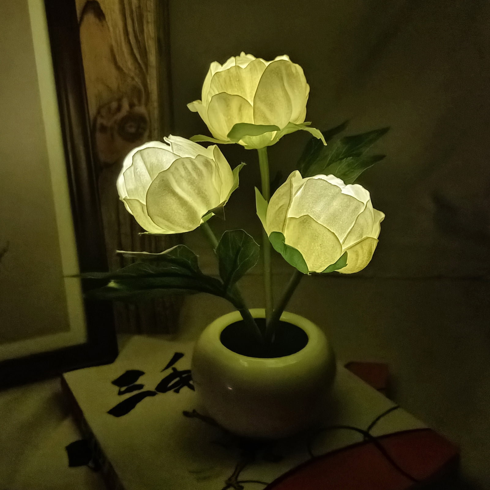 Sunjoy Tech Tulip LED Lamp Realistic Looking Glare Free Fine Texture ...