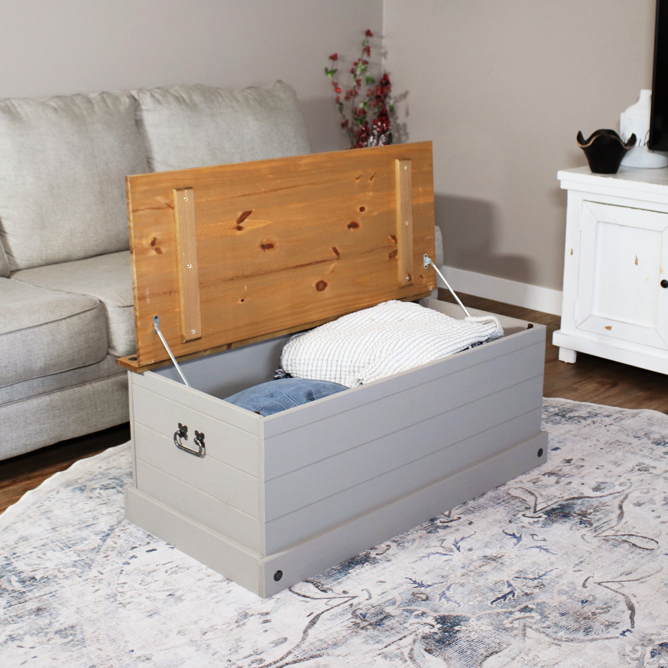 Sunnydaze Rectangular Solid Pine Wood Farmhouse Indoor Storage Chest ...