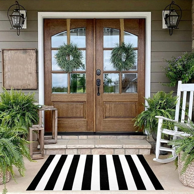 Sunshinehomely Black and White Area Rug 15.74x23.62 Inches Striped ...