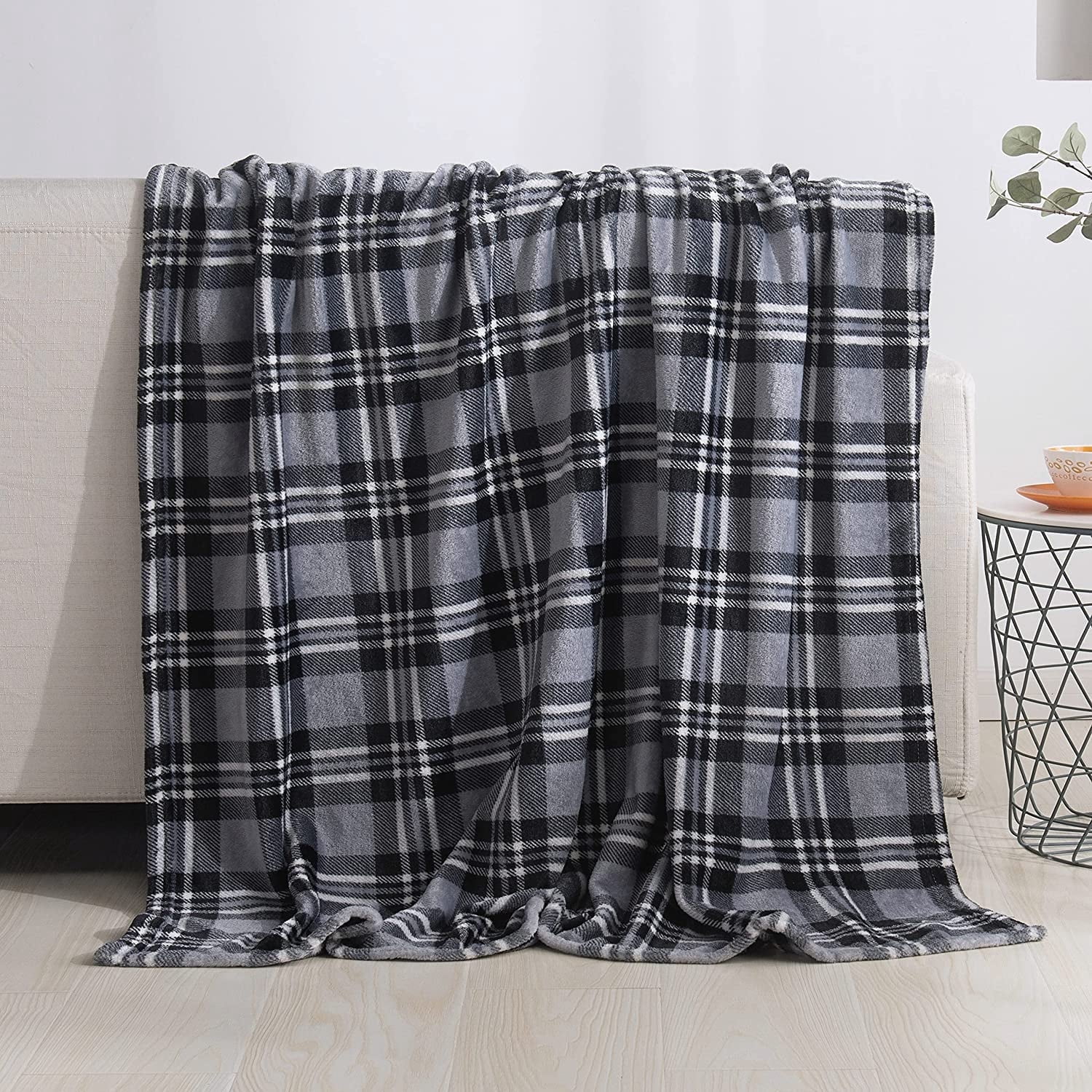 Super Soft Light Weight Blanket Prints Fleece Throw - All Year Round ...