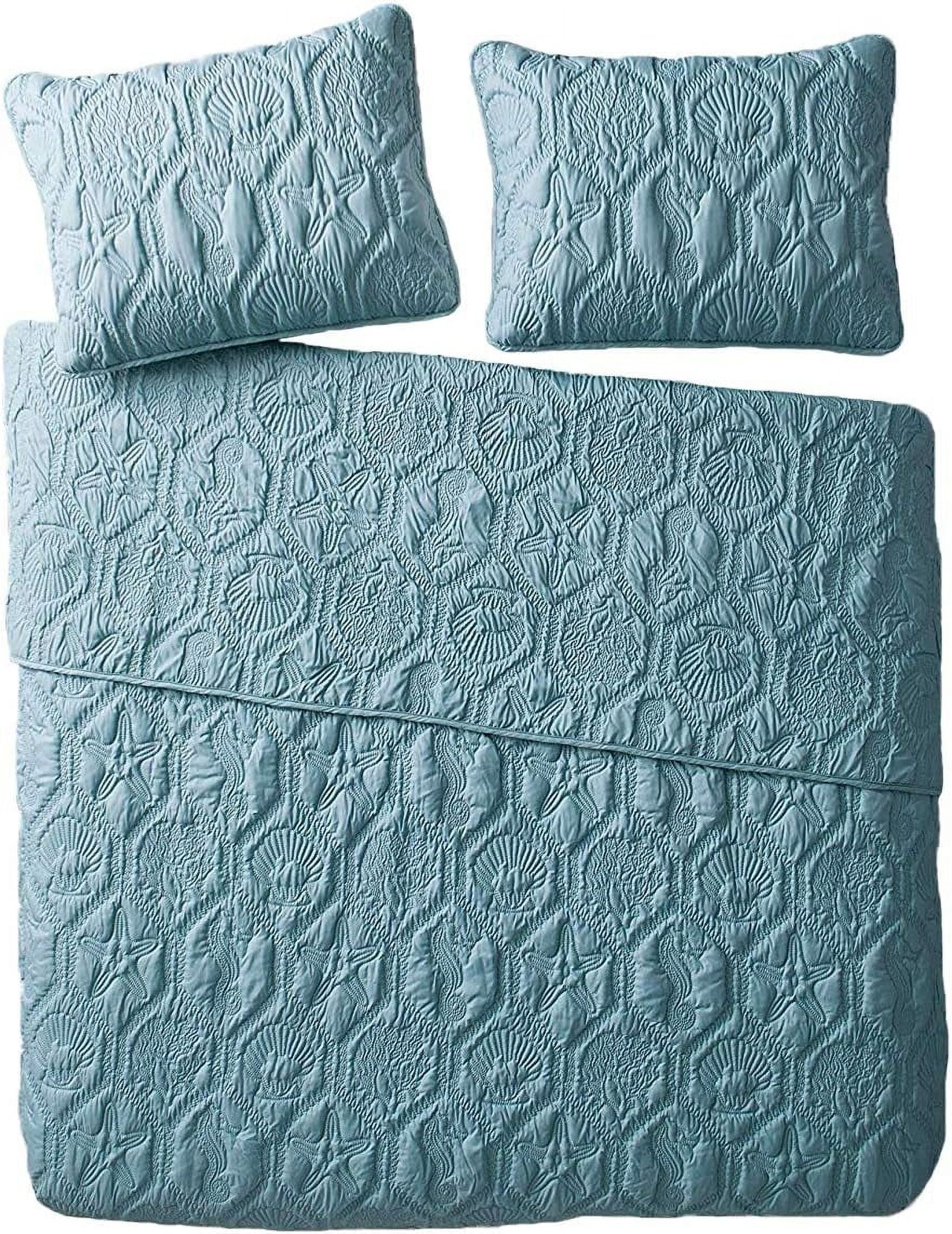 Super Soft Reversible Quilt Set with Matching Shams, Dorm Room ...