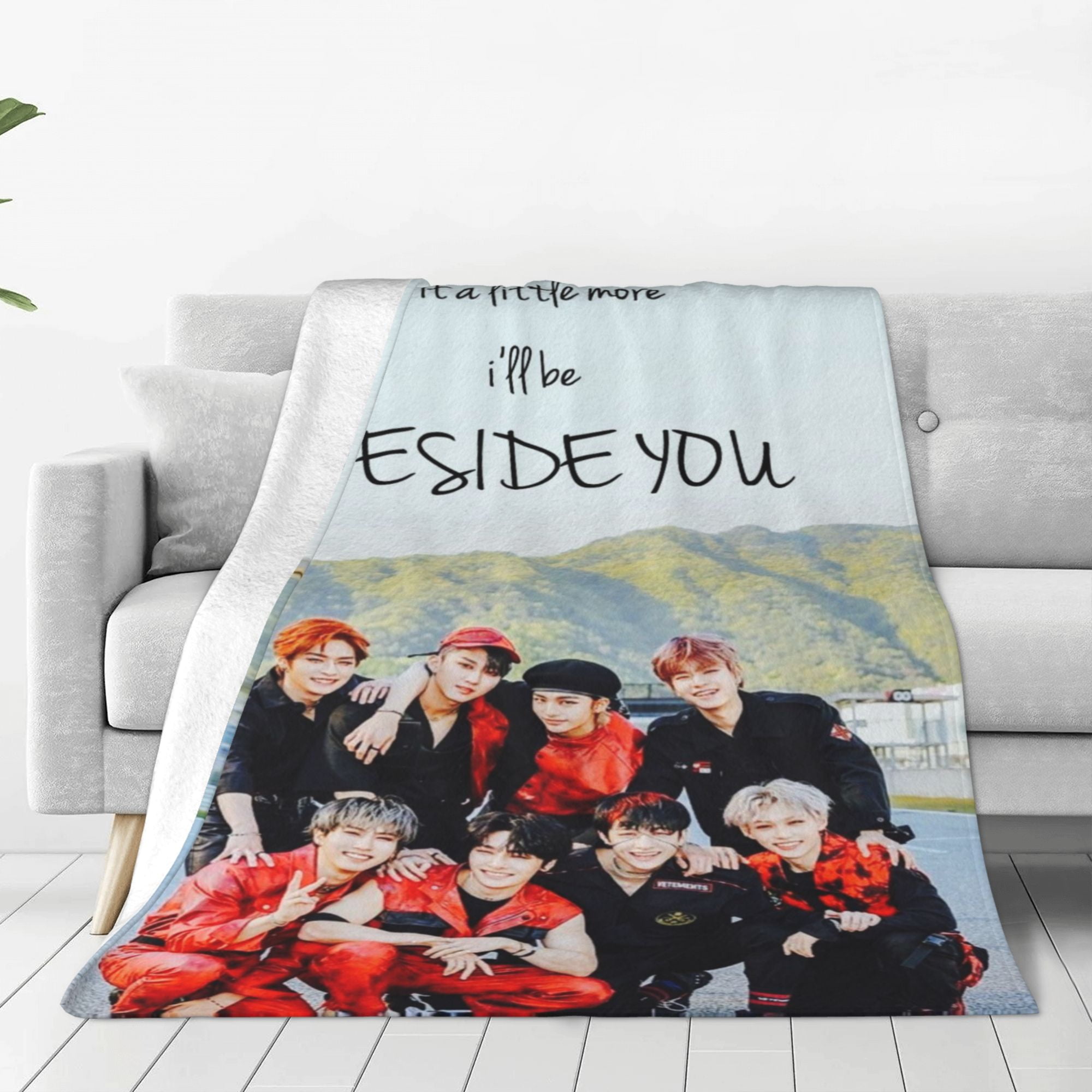 Super Soft Stray Kids Bed Blankets Lightweight Flannel Throws Blankets All Seasons Blankets For ...