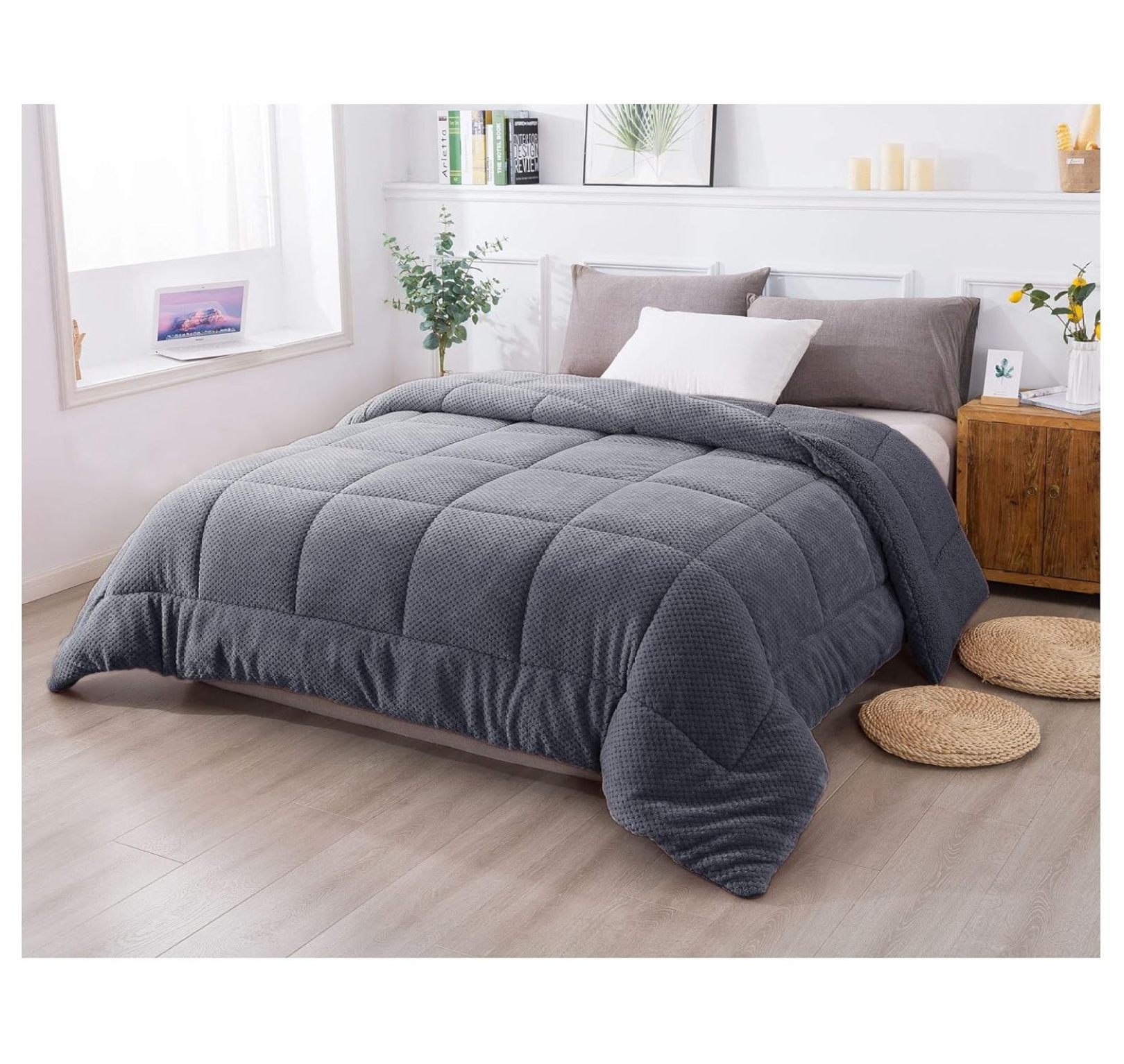 Super Ultra Soft Luxury Plush Comforter, Cozy Reversible Fleece - Goose ...