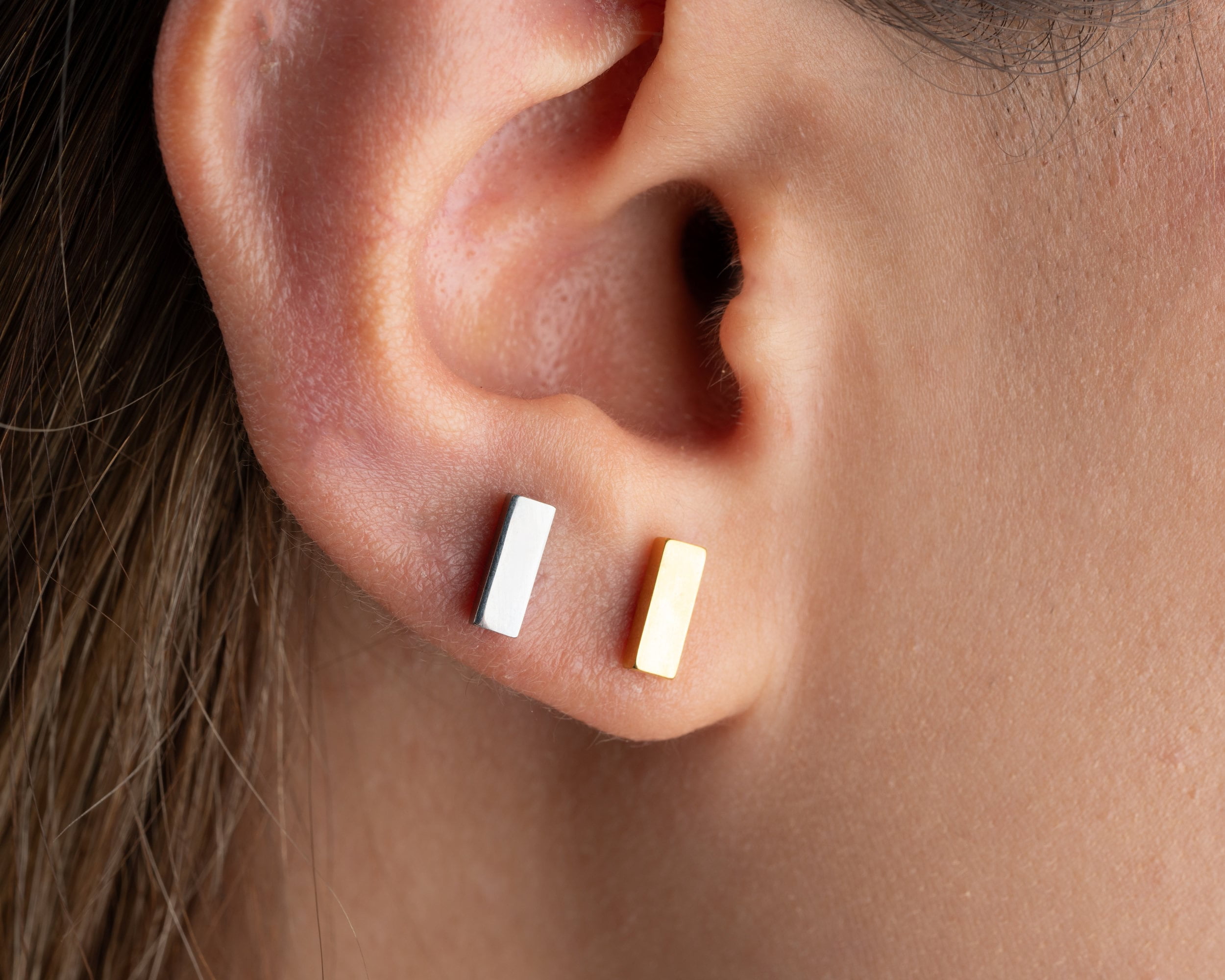 Surgical steel double sided rectangle screw back stud earring. Screw in ...
