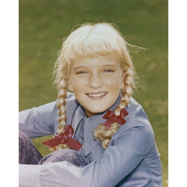 Susan Olsen In The Brady Bunch As Cindy Brady With Pig Tails 24X36 ...