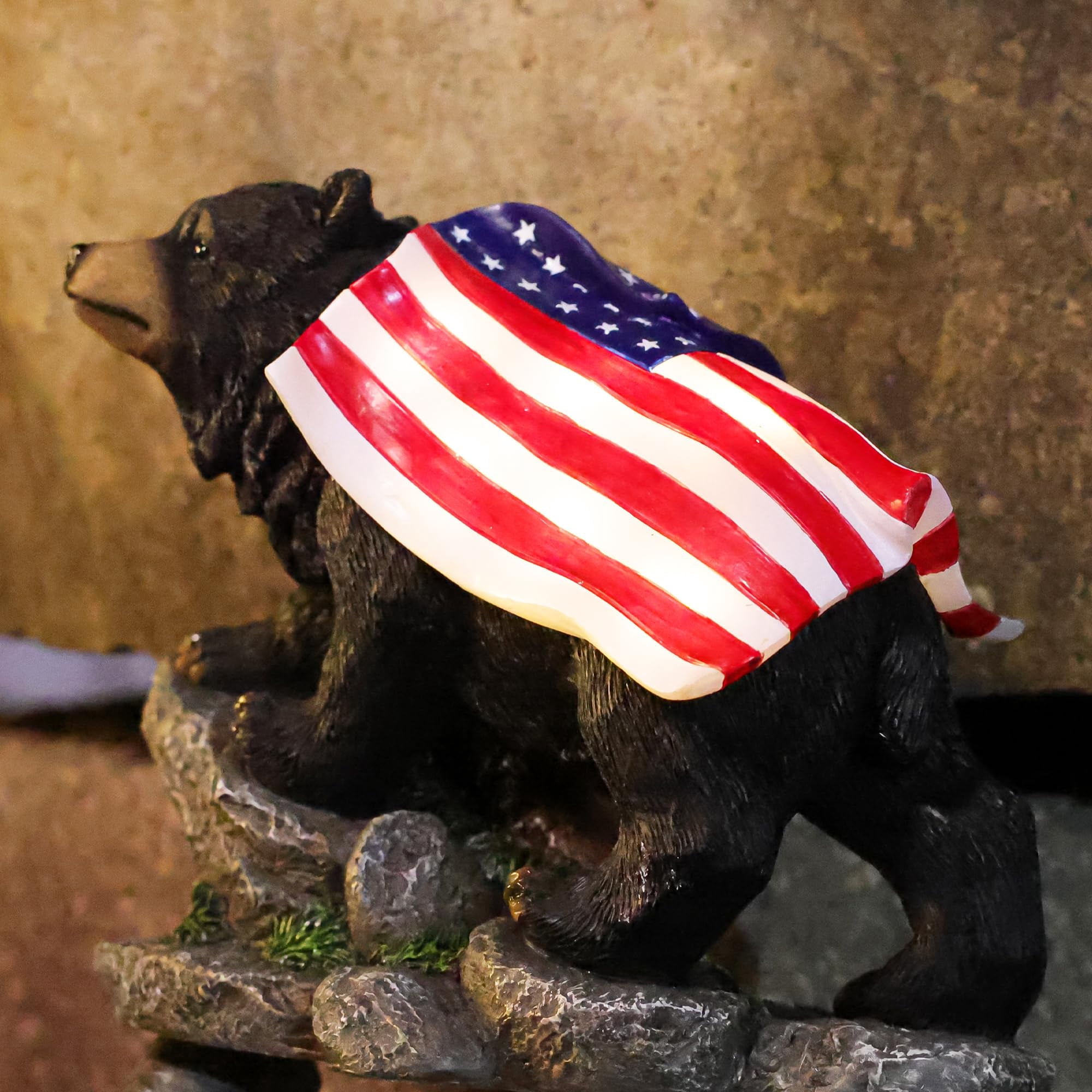 Suyorpe Garden Statue Bear,Solar DHF10 American Flag Bear Ourdoor ...