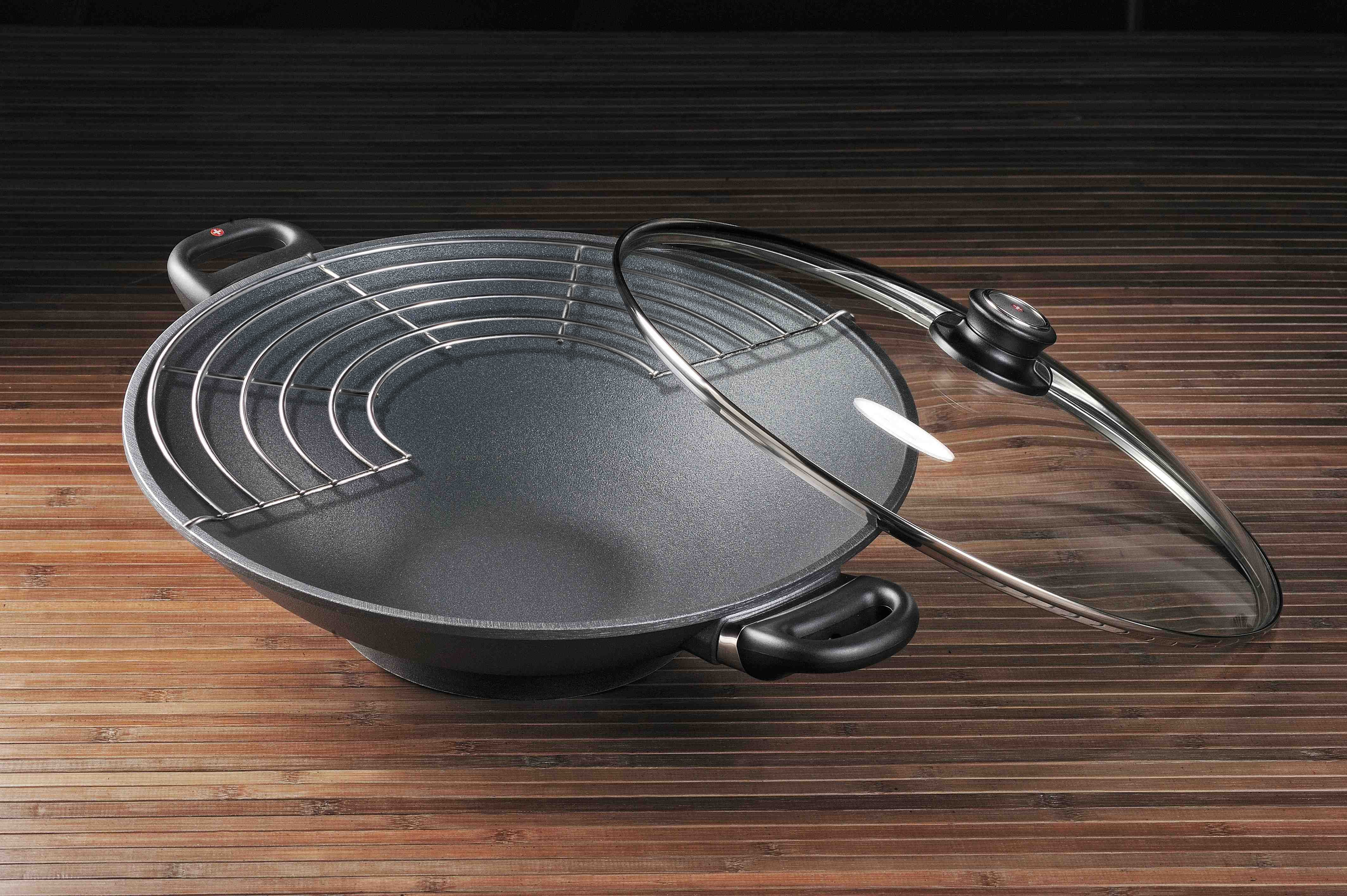Swiss Diamond 14" Induction Aluminum Nonstick Wok w/Lid | HD Classic ...