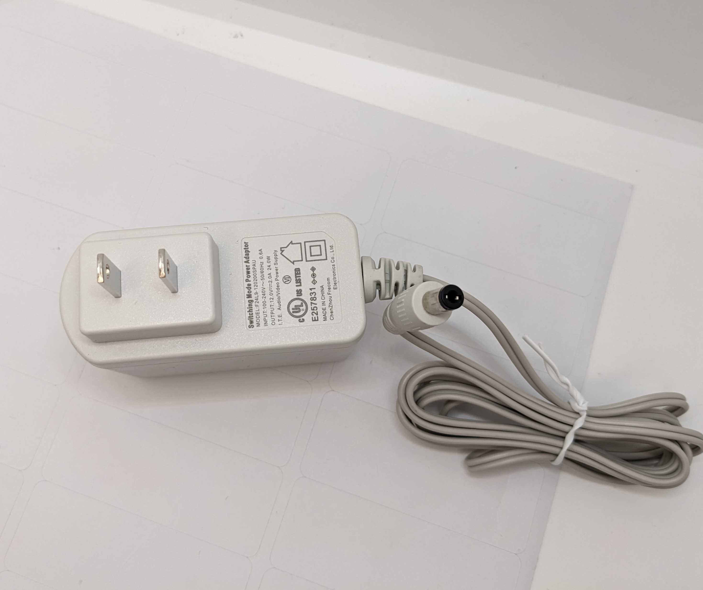 Switching mode power adapter Model:F24L9-120200-White - Walmart.com