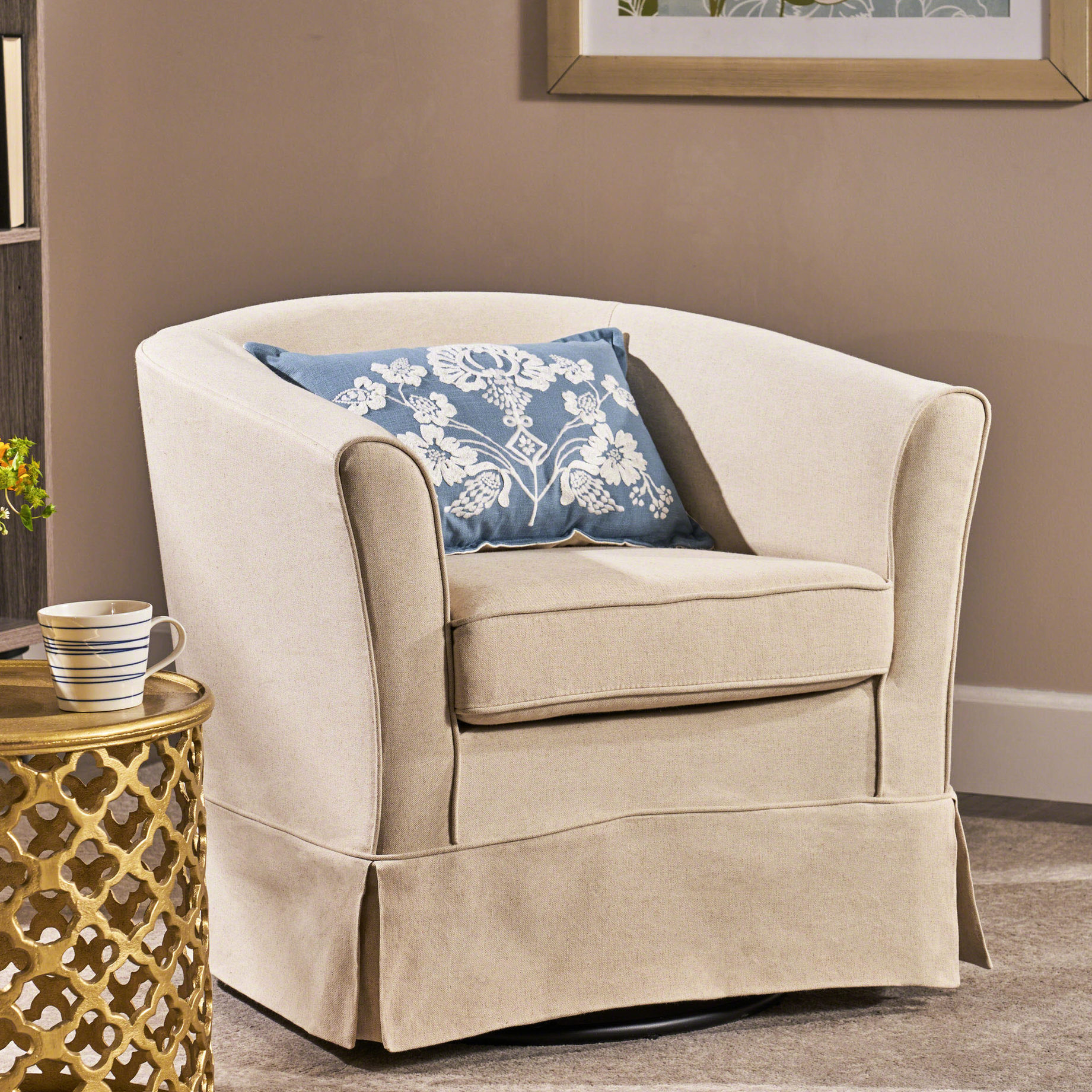 Swivel Chair with Loose Cover | Spin While Relaxing at Home | Utilizing ...