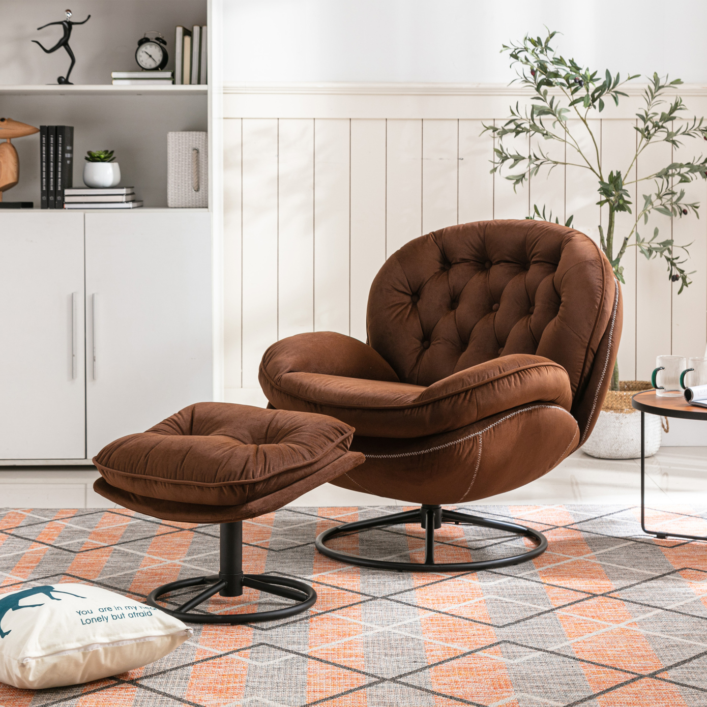 Swivel Lounges Chair with Metal Legs and Footrest, Velvet Accent Chair ...