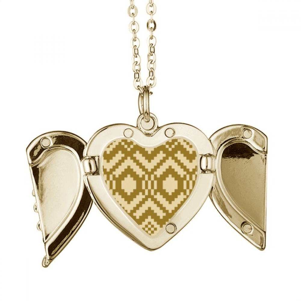 Symmetrical Square Hexagonal Pattern Folded Wings Peach Heart Pendant ...